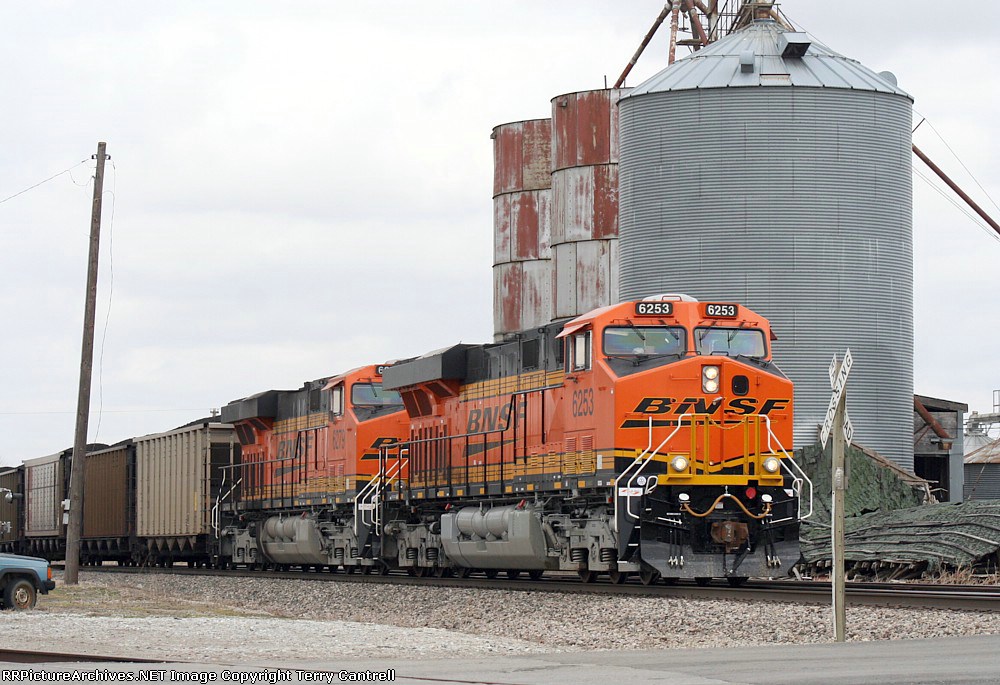 BNSF 6253